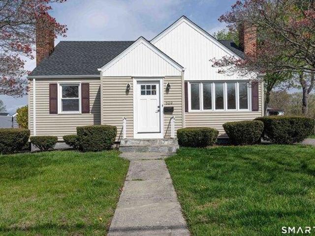 4 bedroom, Bridgeport CT 06606 102257889