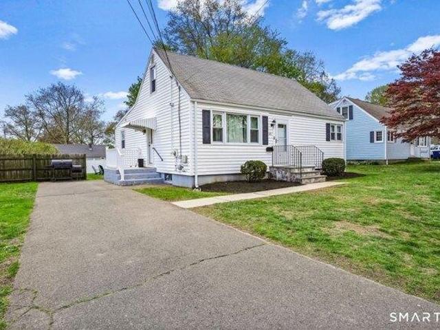 4 bedroom, Bridgeport CT 06606 LS103126117