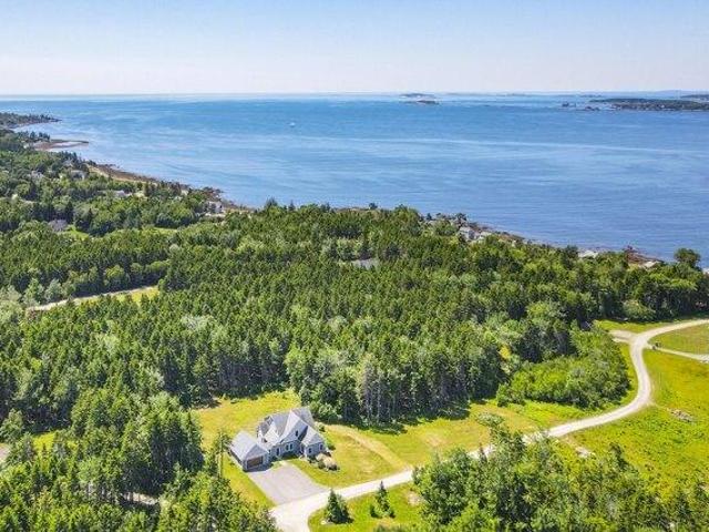 4 bedroom, Bristol ME 04554 105093070