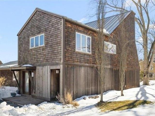 4 bedroom, Bristol RI 02809 102317179