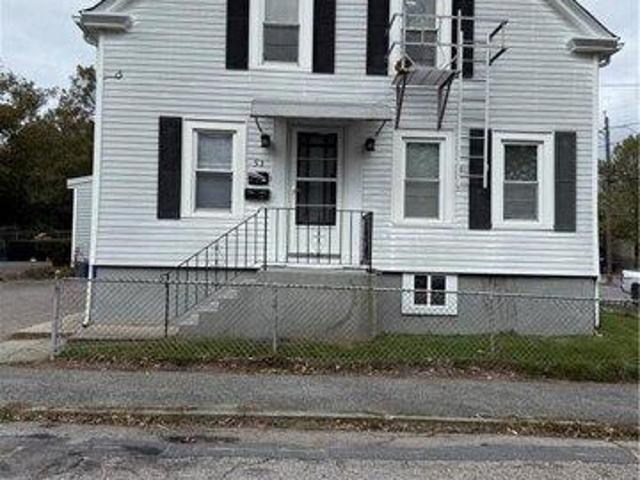 4 bedroom, Bristol RI 02809 102372104