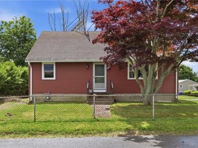 4 bedroom, Bristol RI 02809 104757349