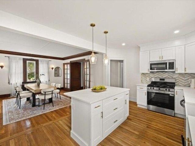 4 bedroom, Brockton MA 02301 104762295