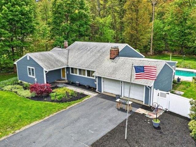 4 bedroom, Brockton MA 02301 103434339