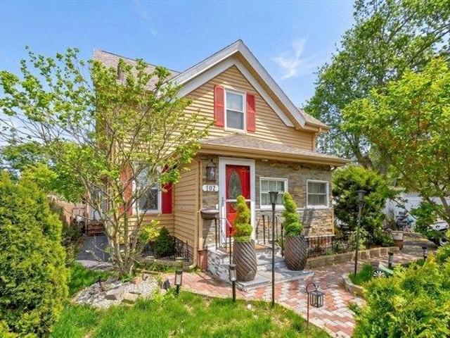 4 bedroom, Brockton MA 02301 LS102155255
