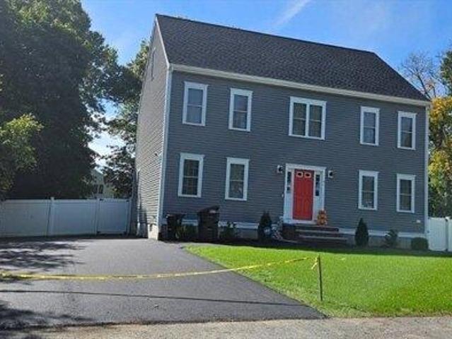 4 bedroom, Brockton MA 02301 LS102255356