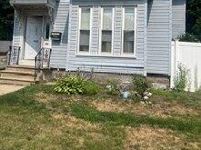 4 bedroom, Brockton MA 02302 104512013