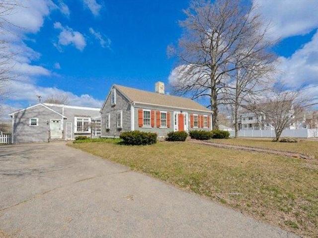 4 bedroom, Brockton MA 02302 102960073