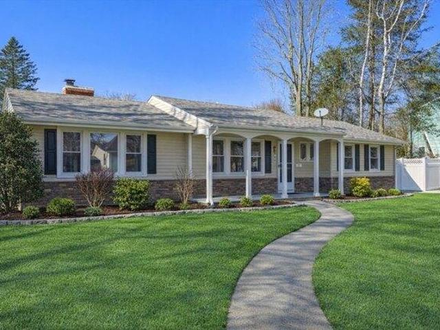 4 bedroom, Brockton MA 02302 102960488