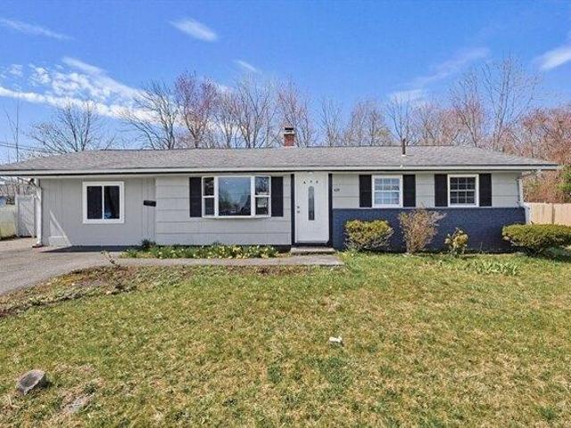 4 bedroom, Brockton MA 02302 103019562