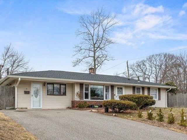 4 bedroom, Brockton MA 02302 103222088