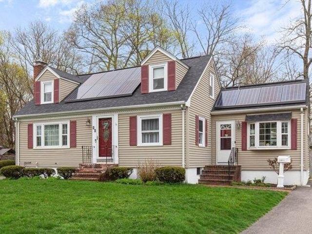 4 bedroom, Brockton MA 02302 LS102447924