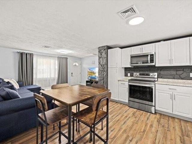 4 bedroom, Brockton MA 02302 LS102634177