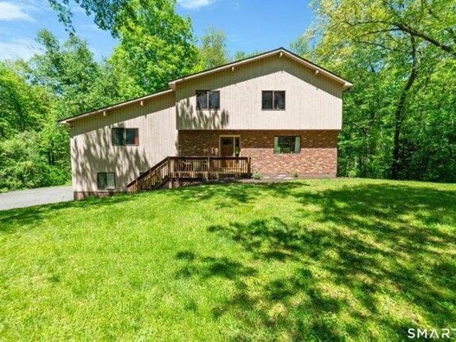 4 bedroom, Brookfield CT 06804 104149503
