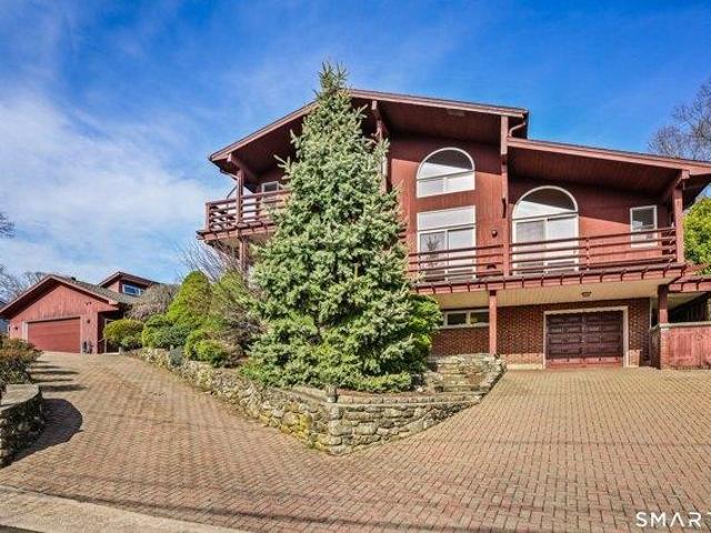 4 bedroom, Brookfield CT 06804 LS102444237