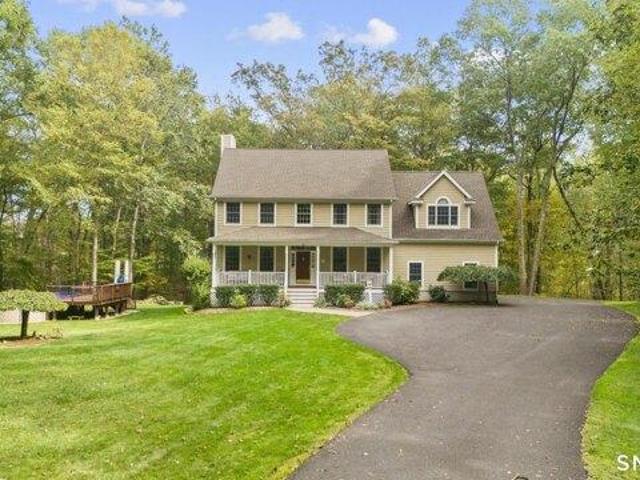 4 bedroom, Brookfield CT 06804 LS102826288