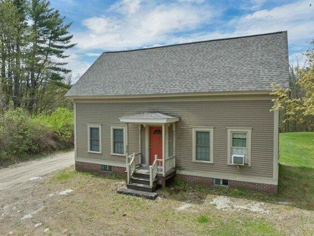 4 bedroom, Brookfield NH 03872 105107079