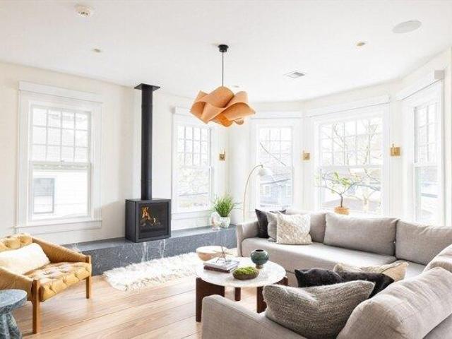 4 bedroom, Brookline MA 02446 LS102827122