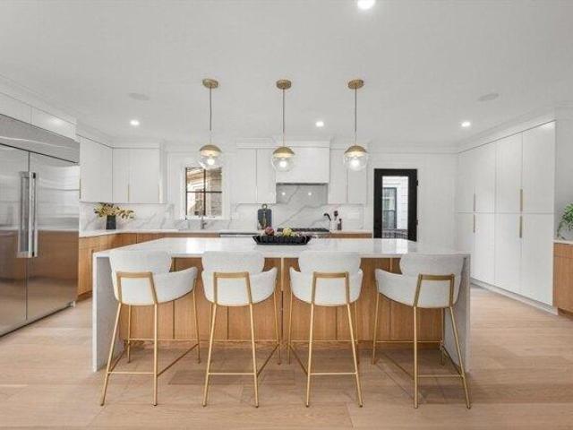 4 bedroom, Brookline MA 02446 103433823