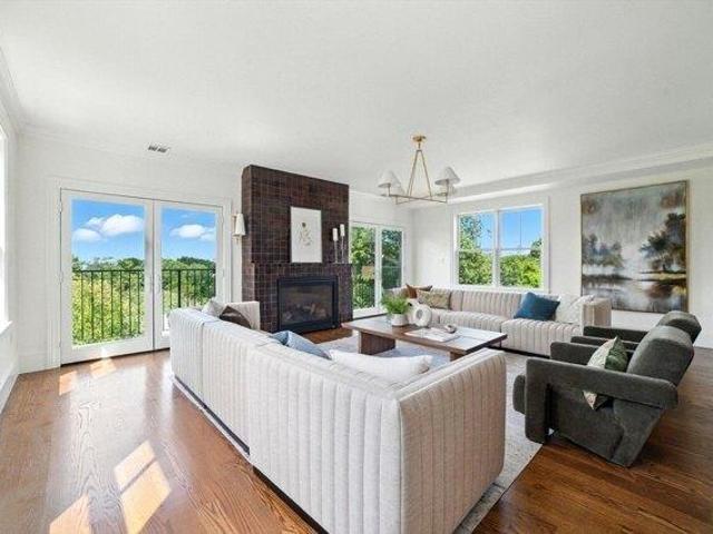 4 bedroom, Brookline MA 02446 104832426