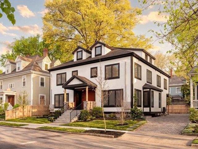 4 bedroom, Brookline MA 02446 104832602