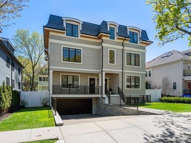 4 bedroom, Brookline MA 02446 105083021
