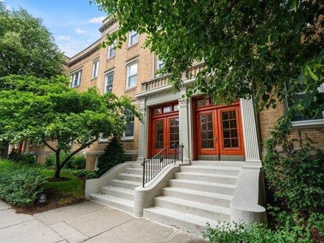 4 bedroom, Brookline MA 02446 105094224