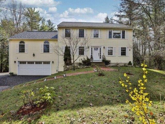 4 bedroom, Brookline NH 03033 LS102409095