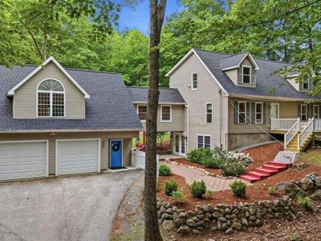 4 bedroom, Brookline NH 03033 104044104