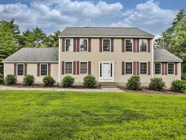 4 bedroom, Brookline NH 03033 105104702