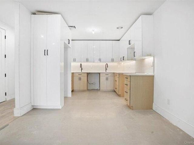 4 bedroom, Brooklyn NY 11206 104906056