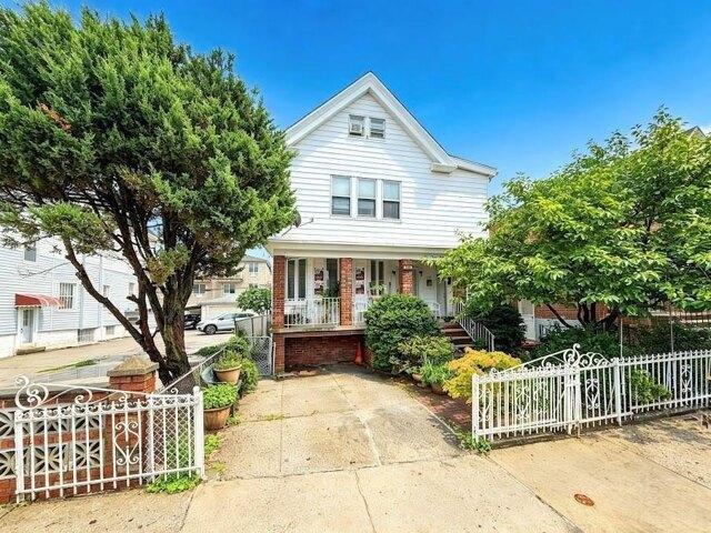 4 bedroom, Brooklyn NY 11214 105190846