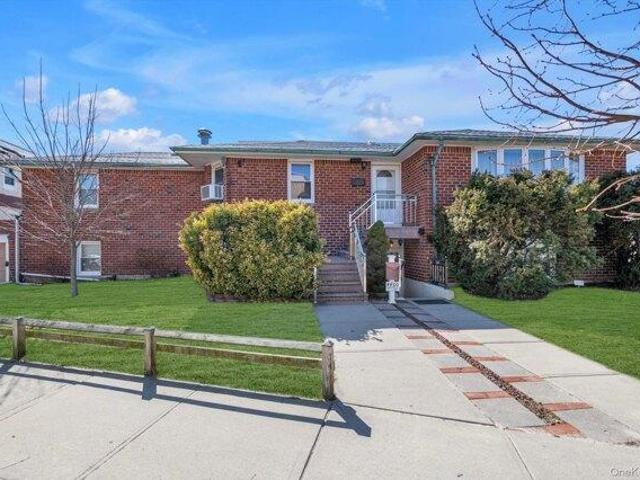 4 bedroom, Brooklyn NY 11224 102563140
