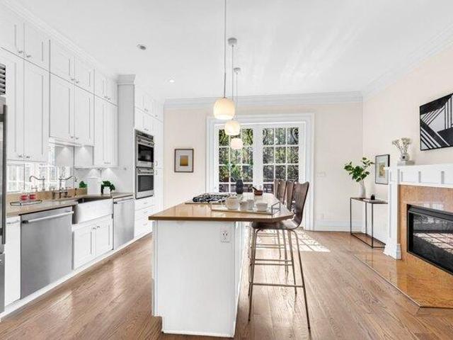 4 bedroom, Brooklyn NY 11233 103624049