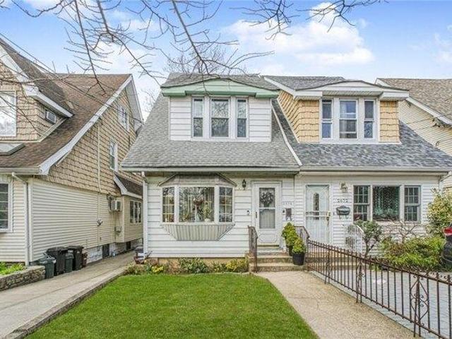 4 bedroom, Brooklyn NY 11235 LS101800955