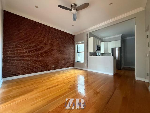 4 bedroom, Brooklyn NY 11238 86826258
