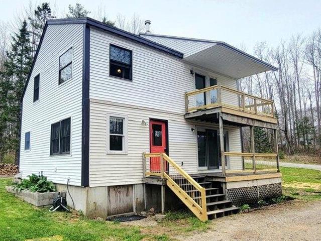 4 bedroom, Brooks ME 04921 LS103125875