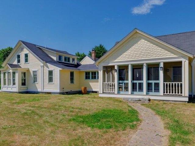 4 bedroom, Brooksville ME 04617 LS101633536