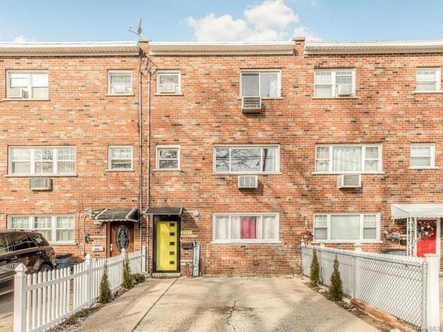 4 bedroom, Bronx NY 10475 LS72691964