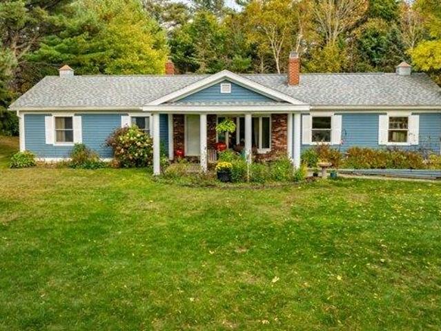 4 bedroom, Bucksport ME 04416 LS103126938