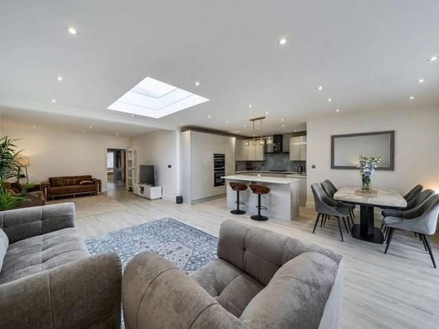 4 Bedroom Bungalow