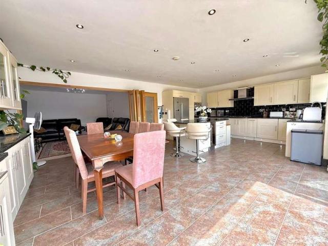 4 Bedroom Bungalow