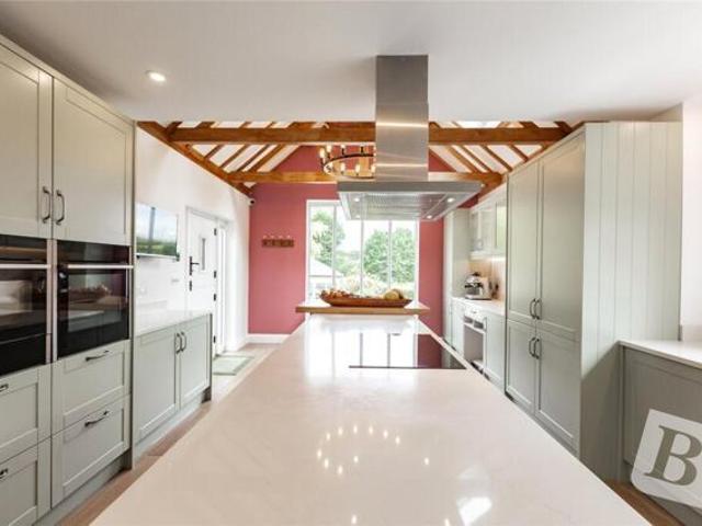 4 Bedroom Bungalow Colchester Essex LS98835022
