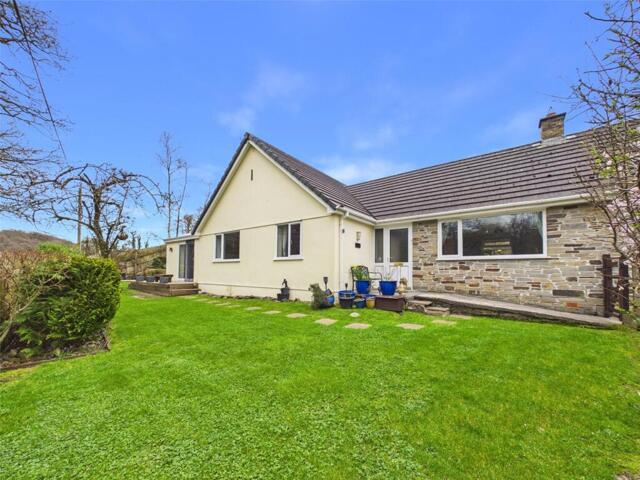 4 Bedroom Bungalow Cornwell Oxfordshire 100263374