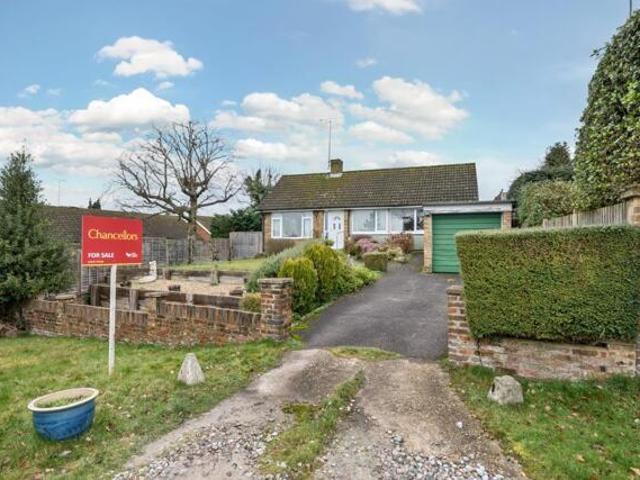 4 Bedroom Bungalow Chesham Buckinghamshire 99290172