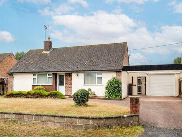 4 Bedroom Bungalow Andover Hampshire 101856020