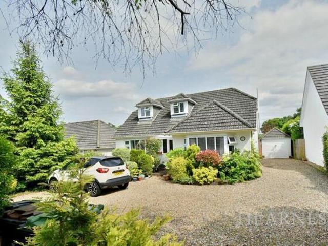 4 Bedroom Bungalow Bournemouth Dorset 99773900