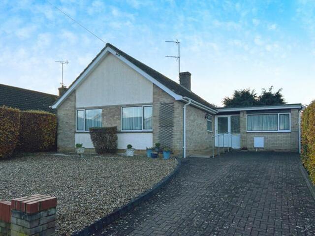 4 Bedroom Bungalow Banbury Banbury 90737844