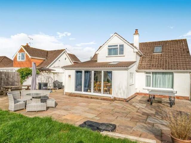 4 Bedroom Bungalow Barnstaple Devon LS101996144