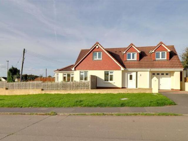 4 Bedroom Bungalow Braunton Devon 98204983